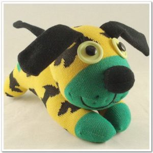 Simple But Really Fun Sock Art To Use Up All Those Single Socks Lying ...