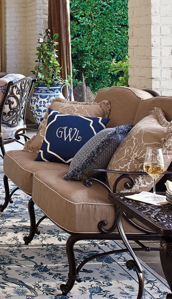 40 Lovely Monogram Ideas For The Home