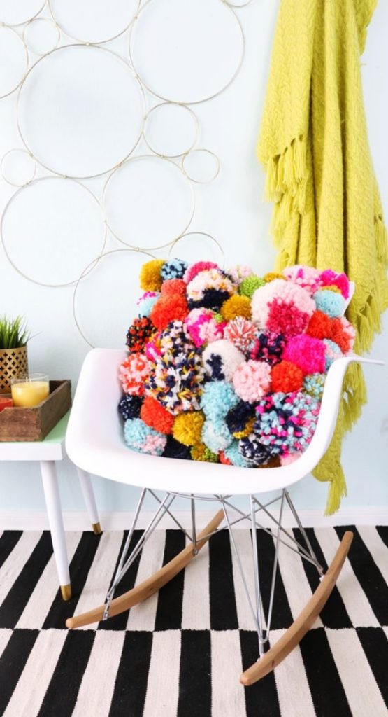 25 Cute and Creative Pom Pom Craft Ideas – Bored Art