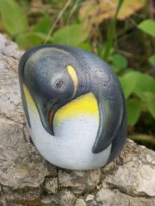 40 Meaningful Pet Rock Art Examples – Bored Art