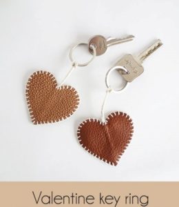 40 DIY Key Ring Ideas to Try This Year – Bored Art